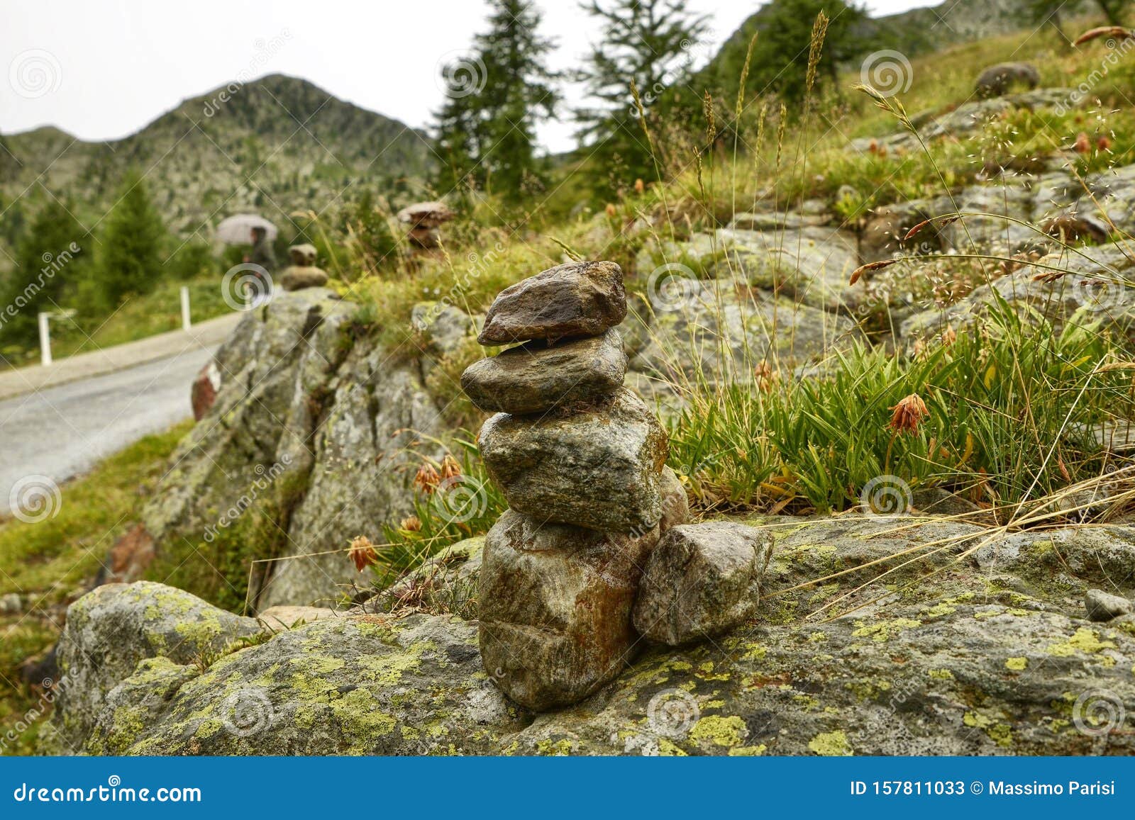 Piedras Apiladas Como Monumento a Zen Foto de archivo editorial ...