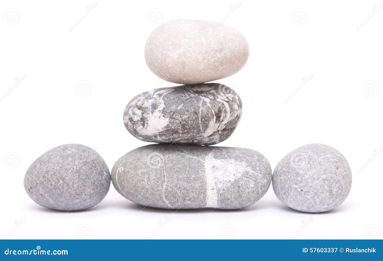 Piedras redondas imagen de archivo. Imagen de piedra - 57603337