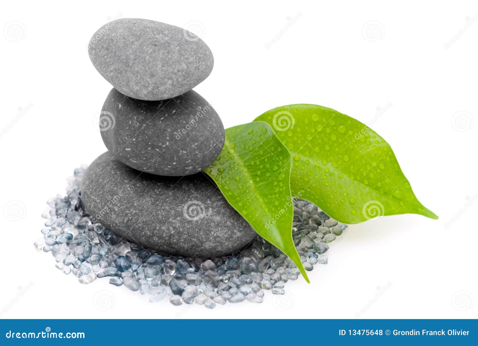Piedras y hojas del zen foto de archivo. Imagen de pedazos - 13475648