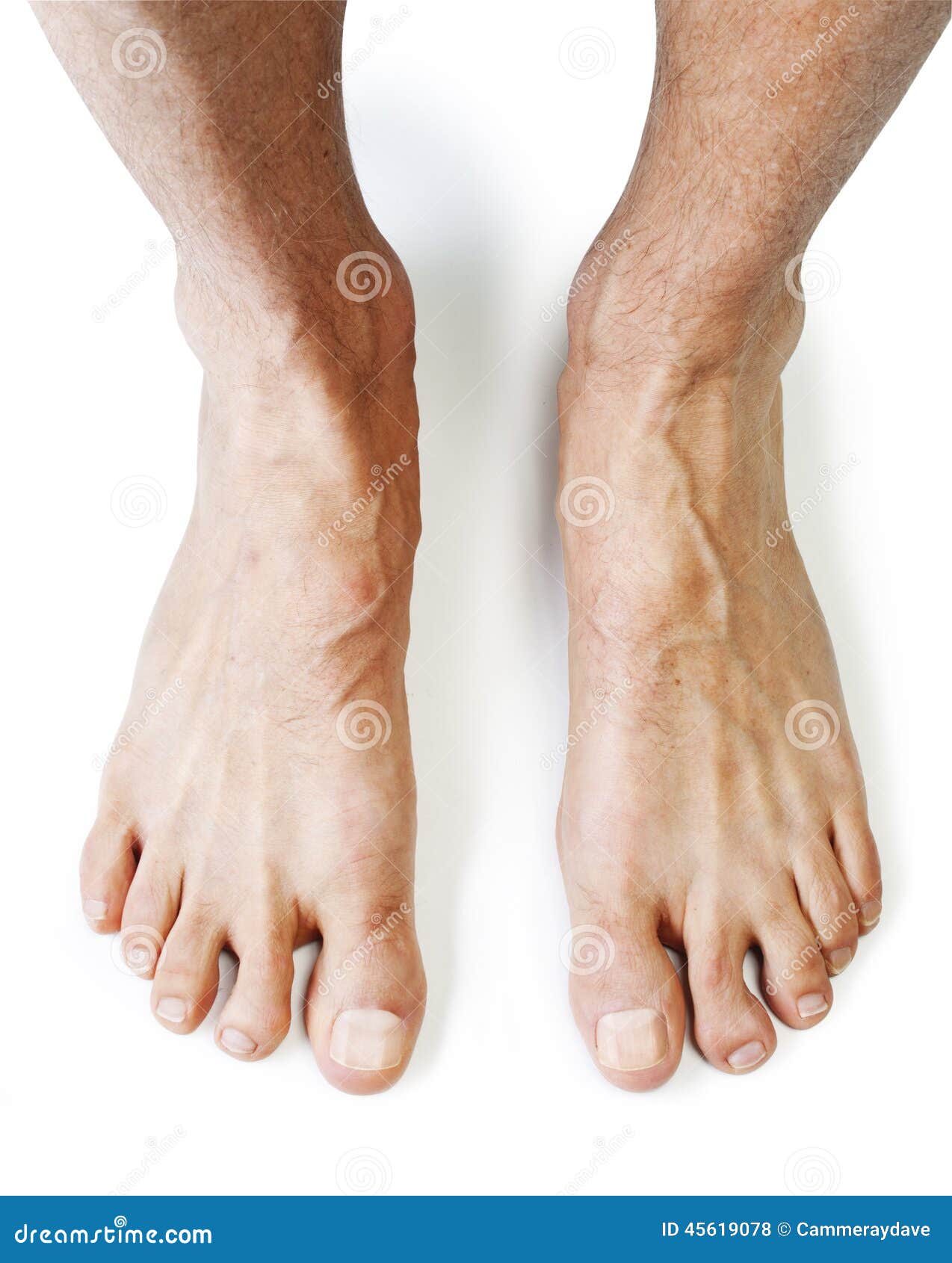 Pieds nus photo stock. Image du paire, pieds, isolement - 45619078