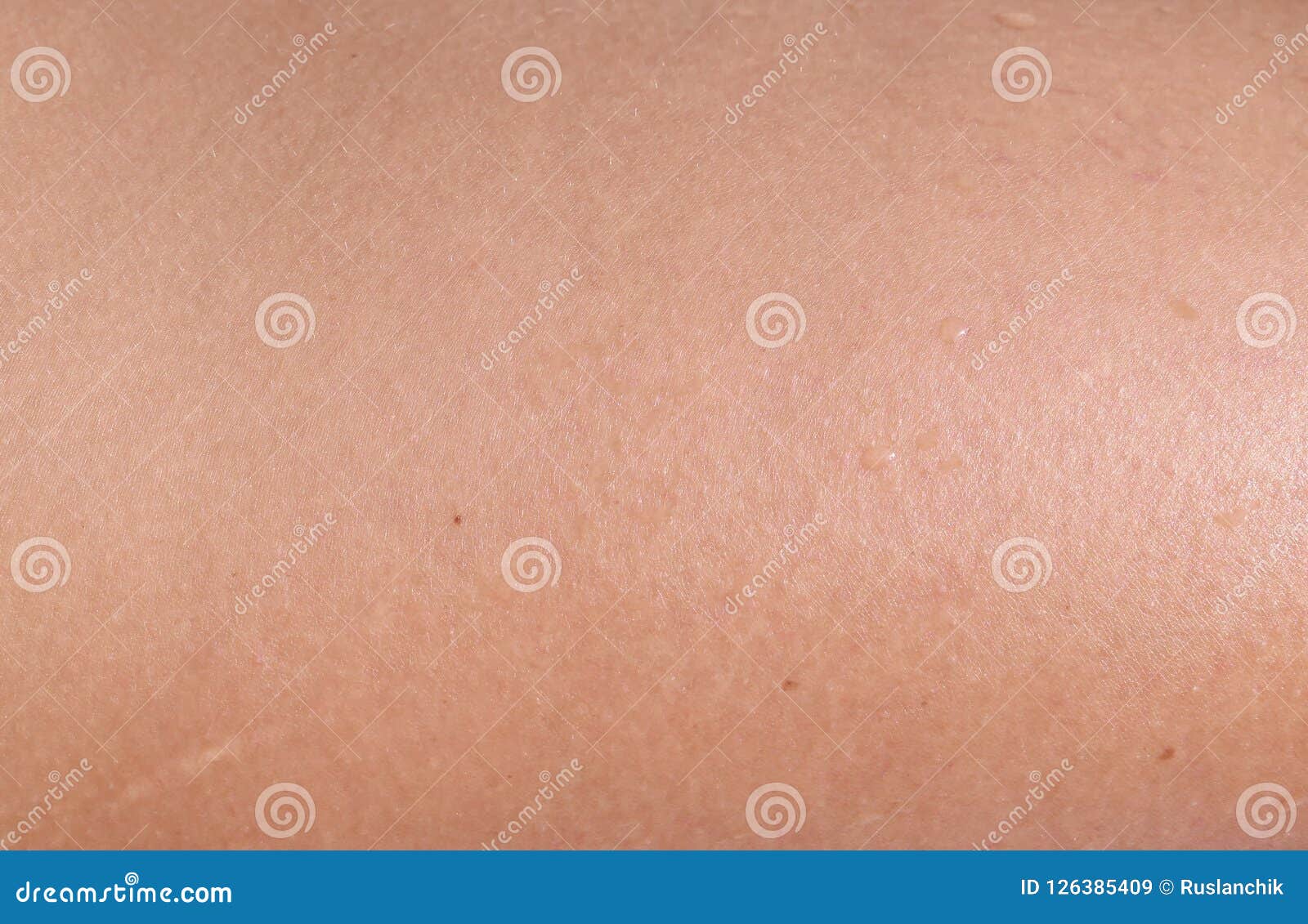 Piel mojada imagen de archivo. Imagen de apacible, humano - 126385409