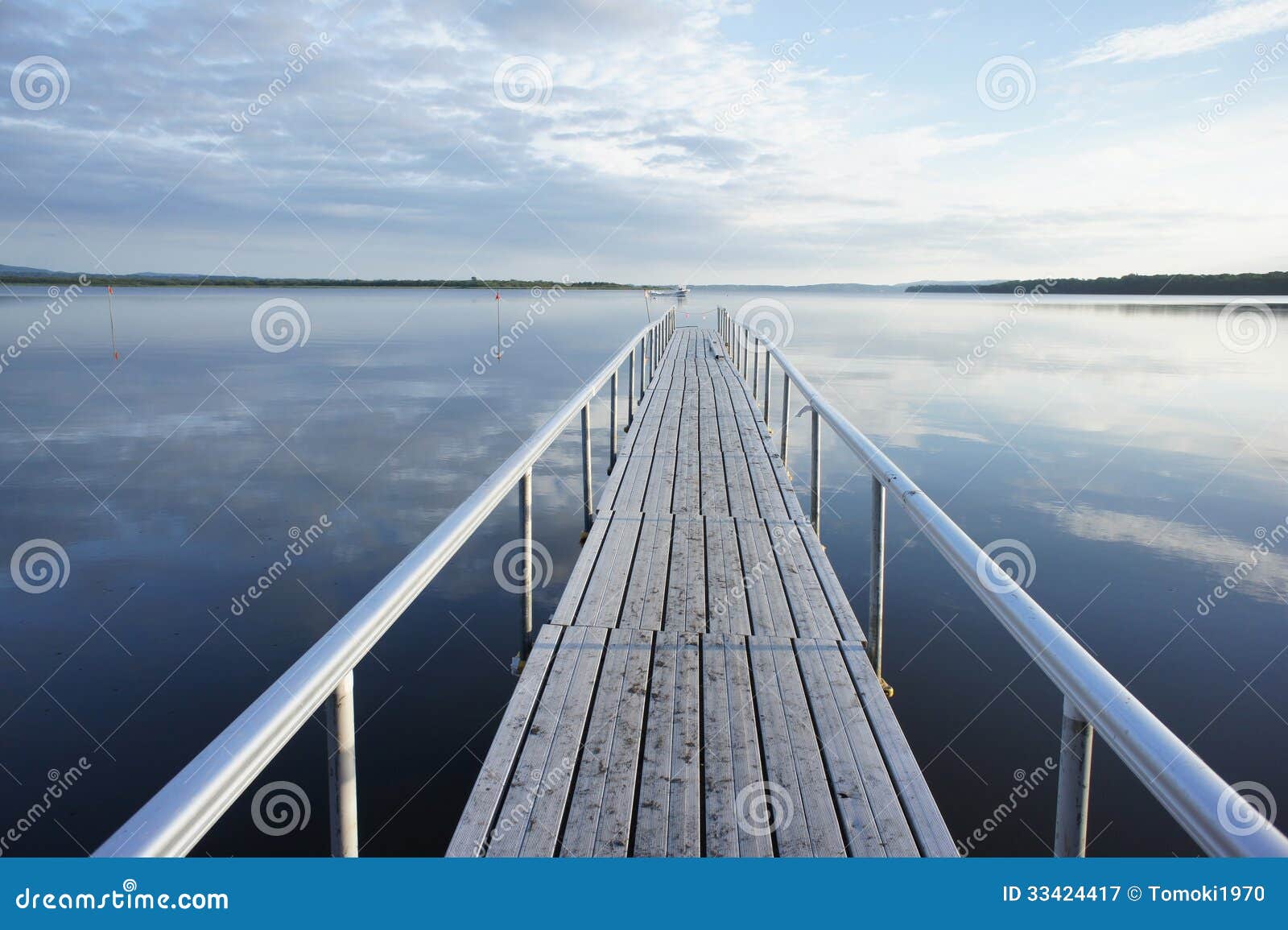 Pier in the early morning stock image. Image of water - 33424417