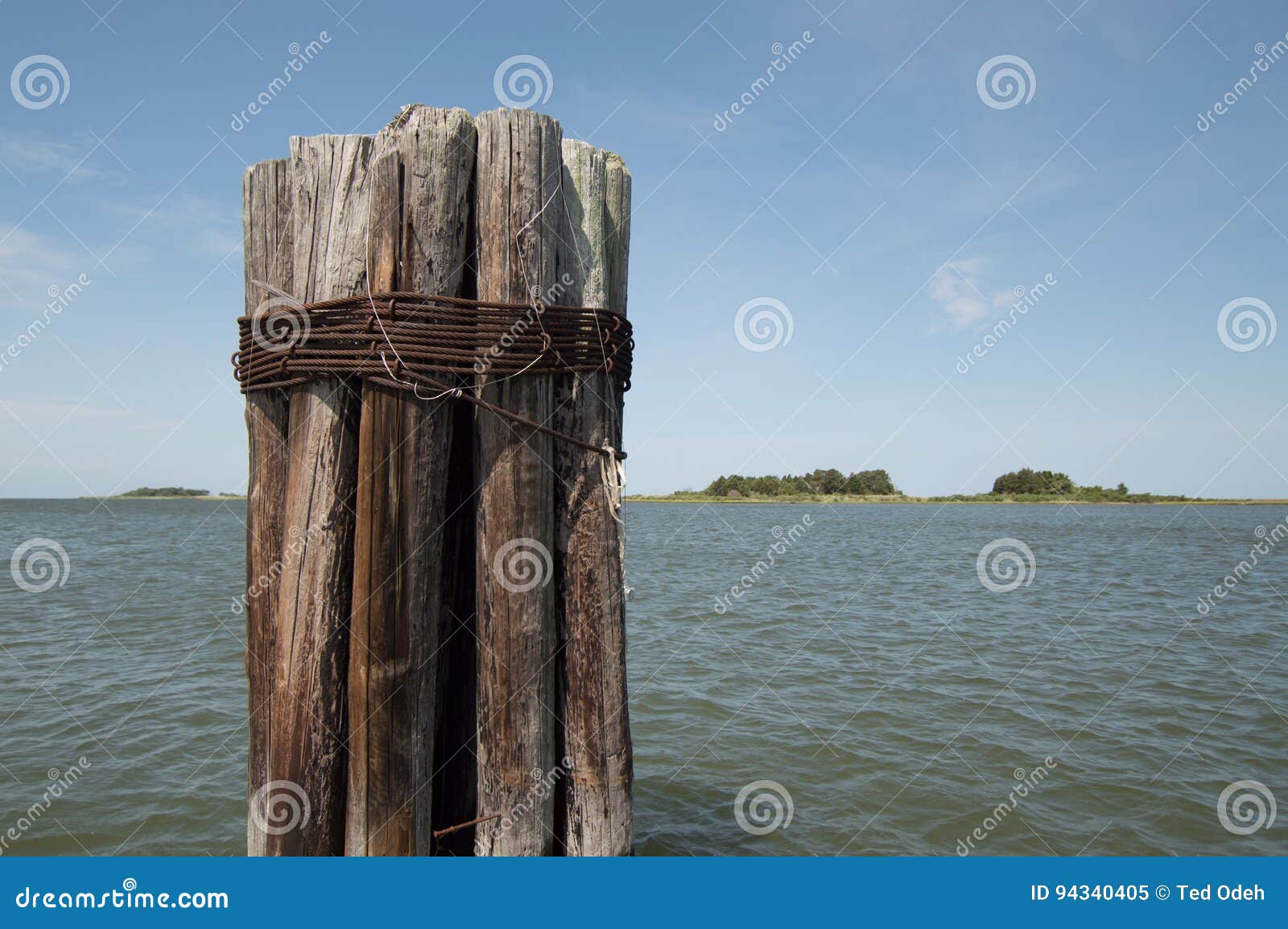 Pier Poles Overlooking the Sea Stock Image - Image of wood, overlooking ...