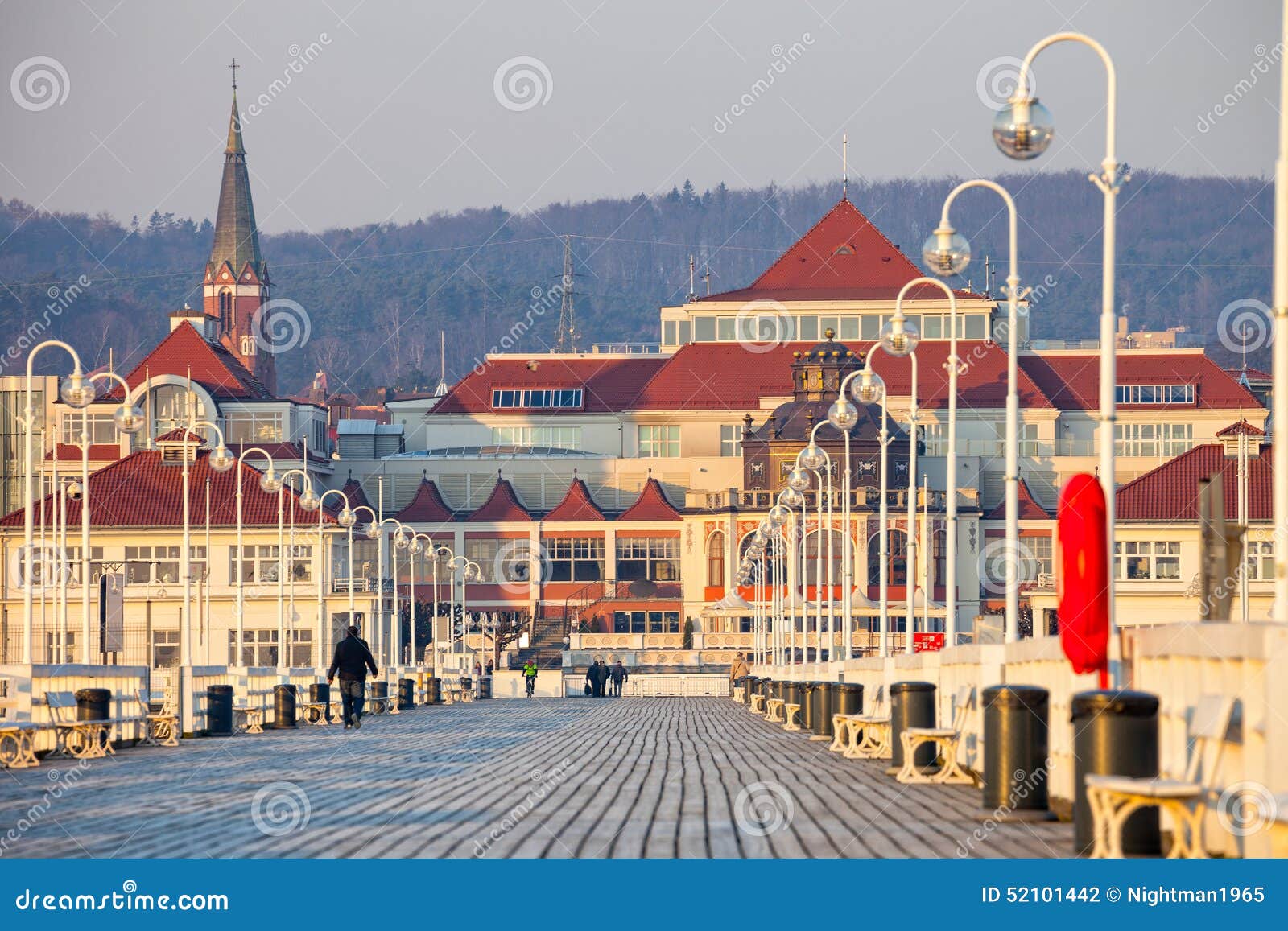 Pier in Sopot at morning editorial photography. Image of house - 52101442