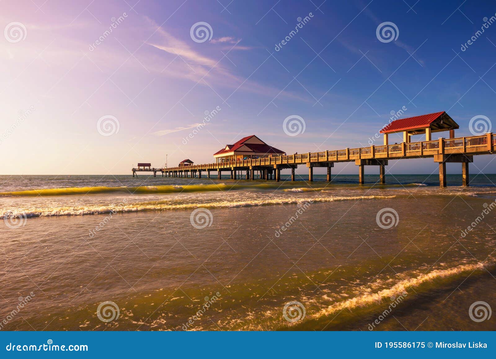 Pier 60 at Sunset on a Clearwater Beach in Florida Stock Image - Image ...