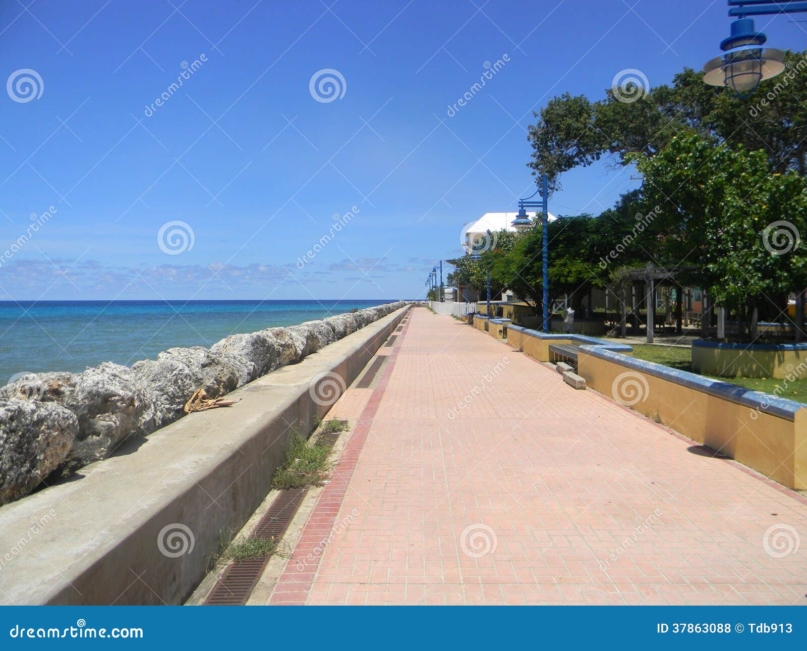 Pier walk stock photo. Image of pier, resort, ocean, tropics - 37863088