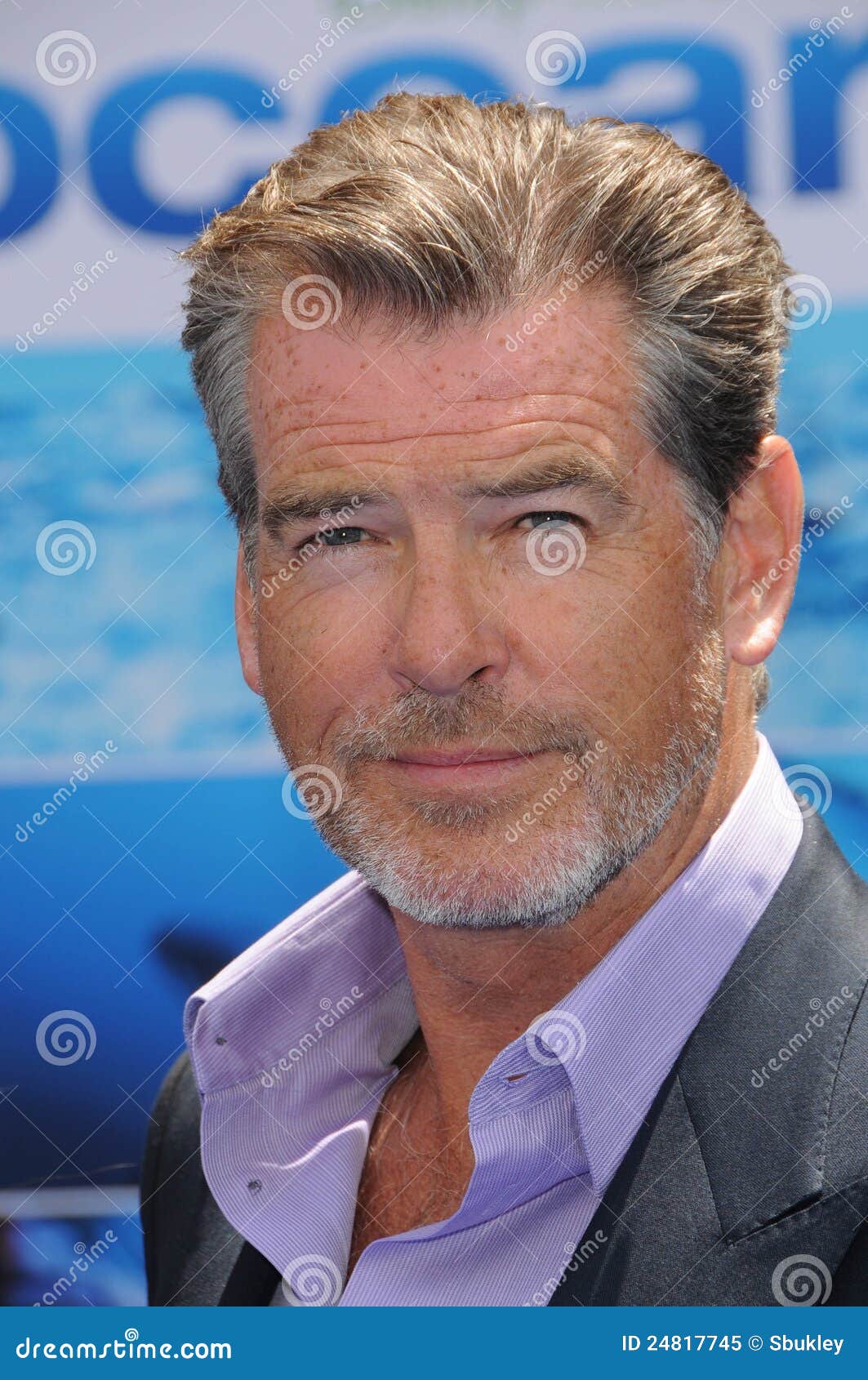 Pierce Brosnan editorial image. Image of oceans, premiere - 24817745