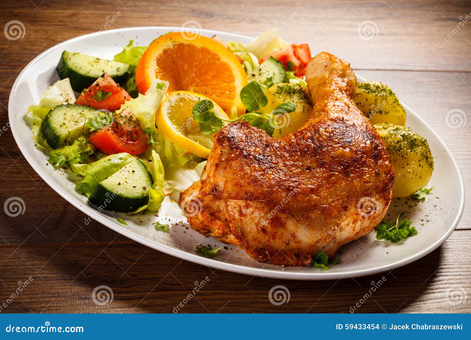 Pierna de pollo asada foto de archivo. Imagen de pollo - 59433454