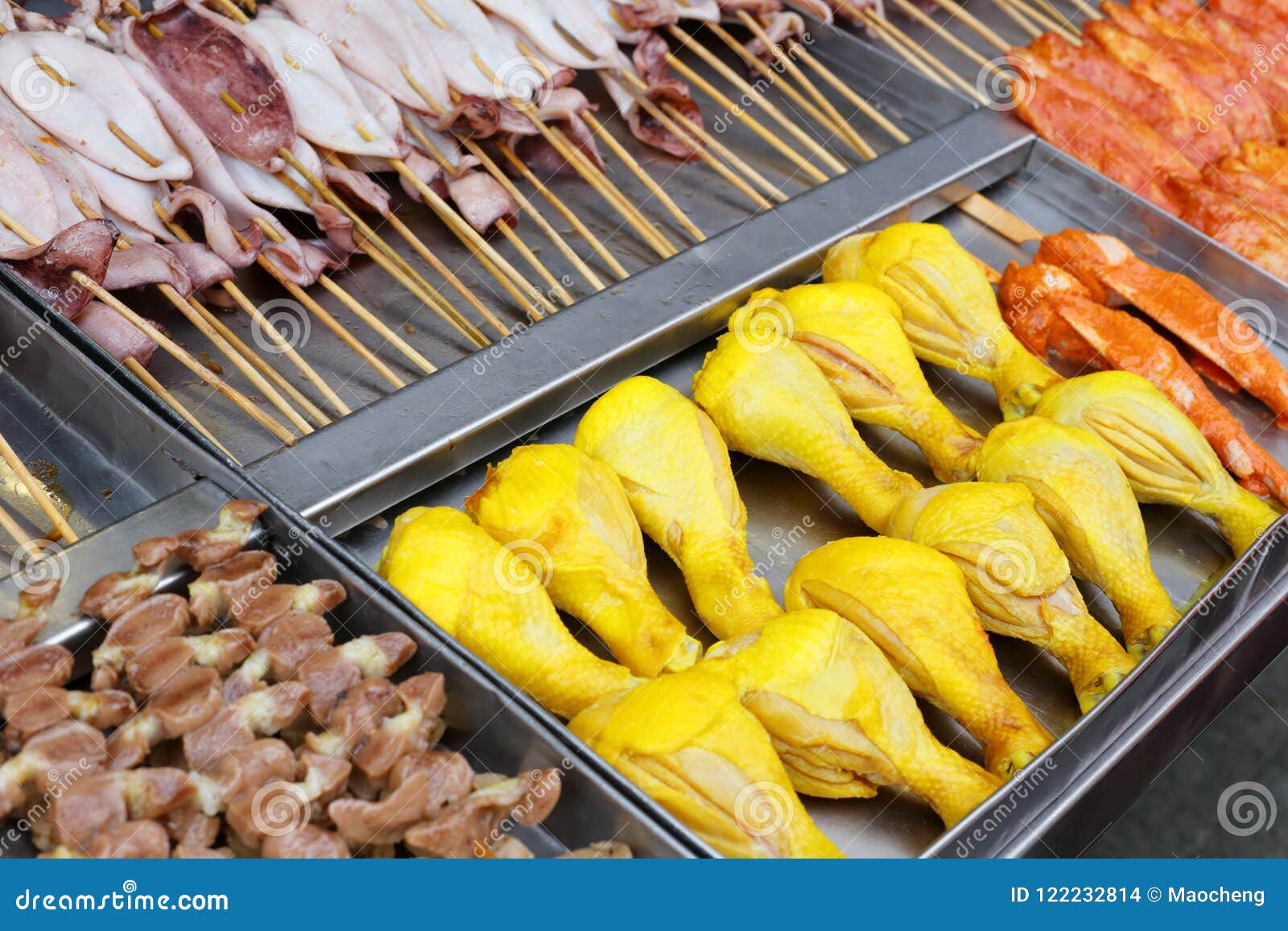 Pierna De Pollo Asado, Adobe Rgb Foto de archivo - Imagen de cierre ...