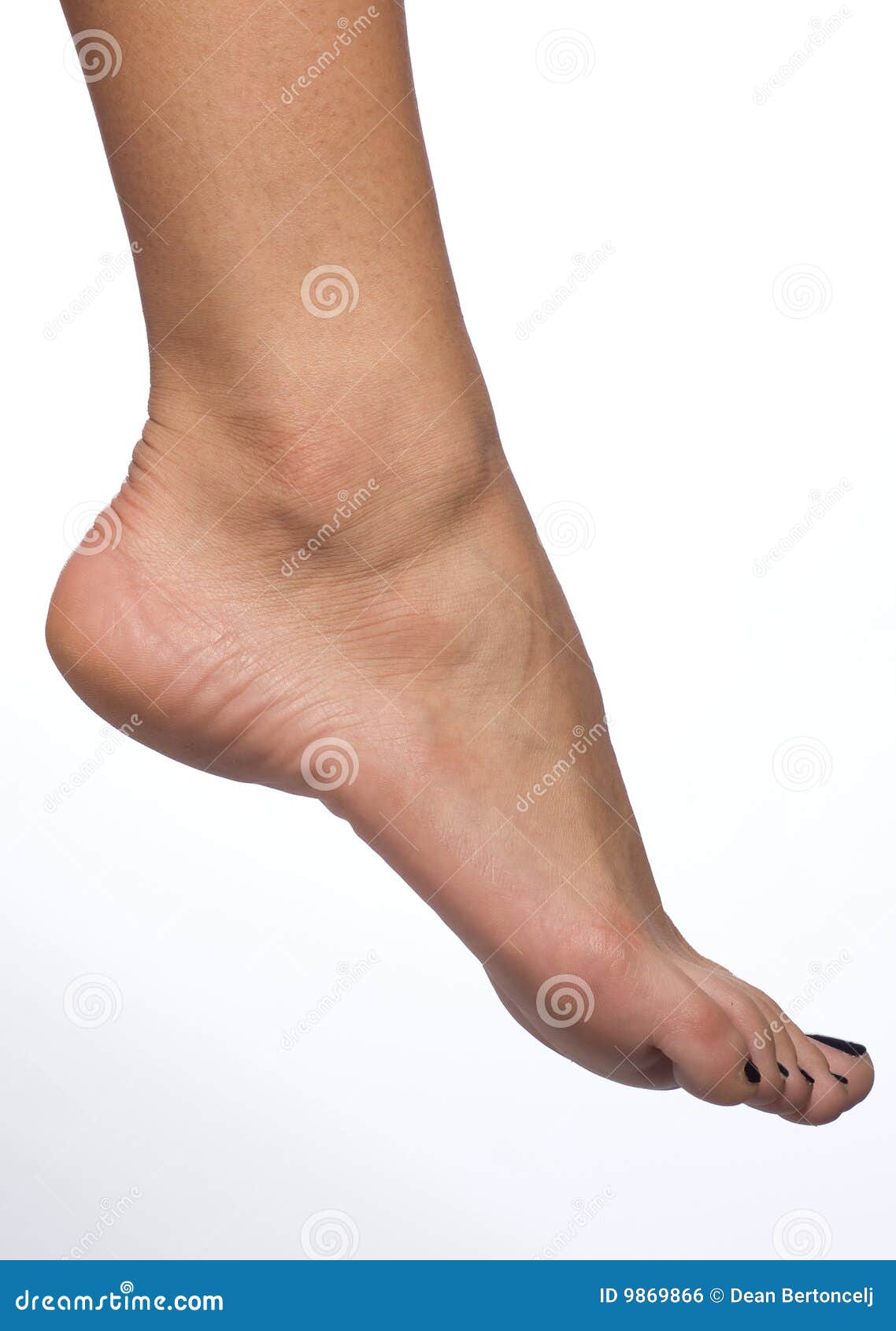 Piernas de la mujer foto de archivo. Imagen de nana, humano - 9869866