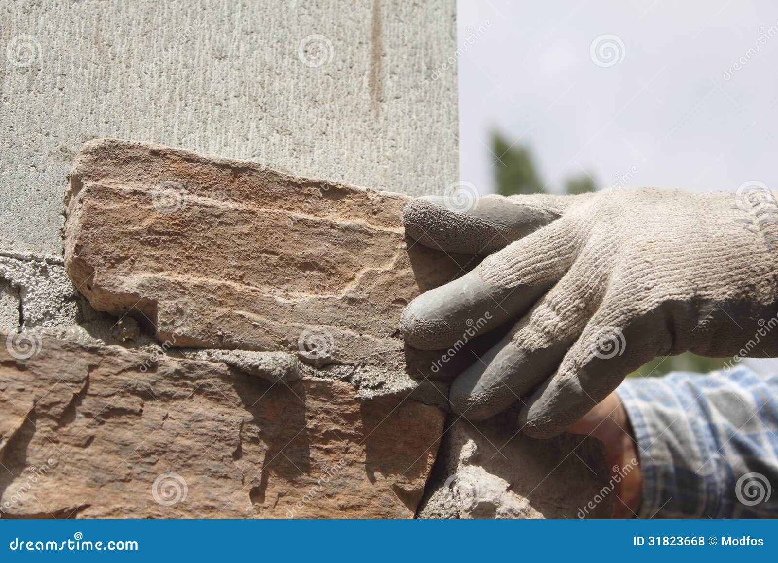 Pierre angulaire photo stock. Image du brique, positionnement - 31823668