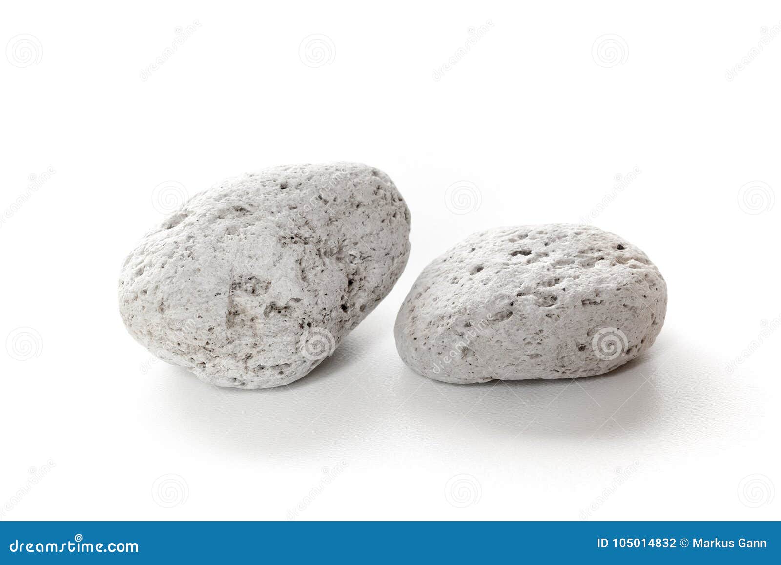 Pierre ponce photo stock. Image du organique, circulaire - 105014832