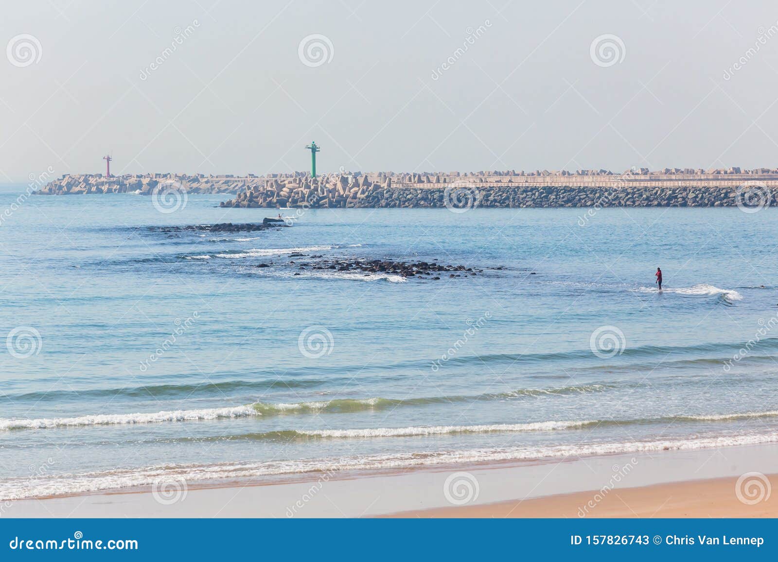 Piers De Beach Ocean Harbour Rocks Foto de archivo editorial - Imagen ...