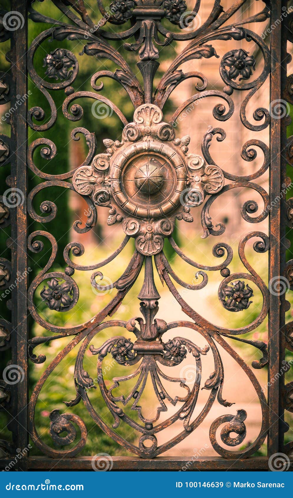 Pieza De La Puerta Oxidada Efecto De La Ilustración Imagen de archivo ...