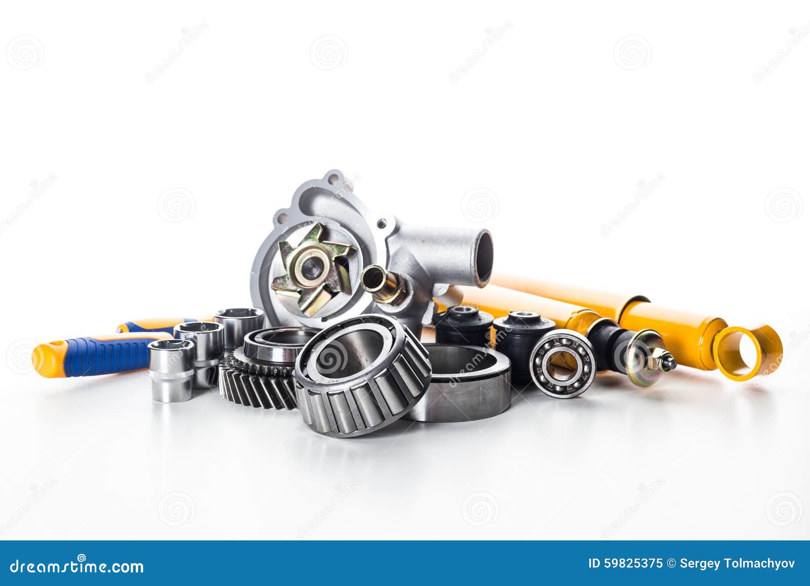 Piezas del coche aisladas imagen de archivo. Imagen de chispa - 59825375