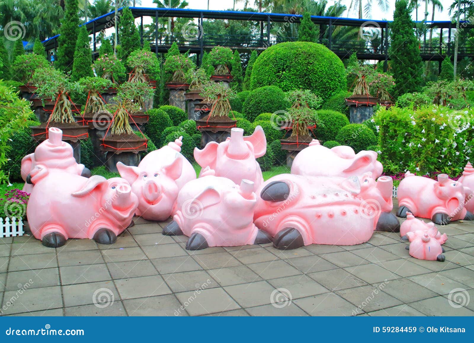 Pig statue in garden stock image. Image of beautiful - 59284459
