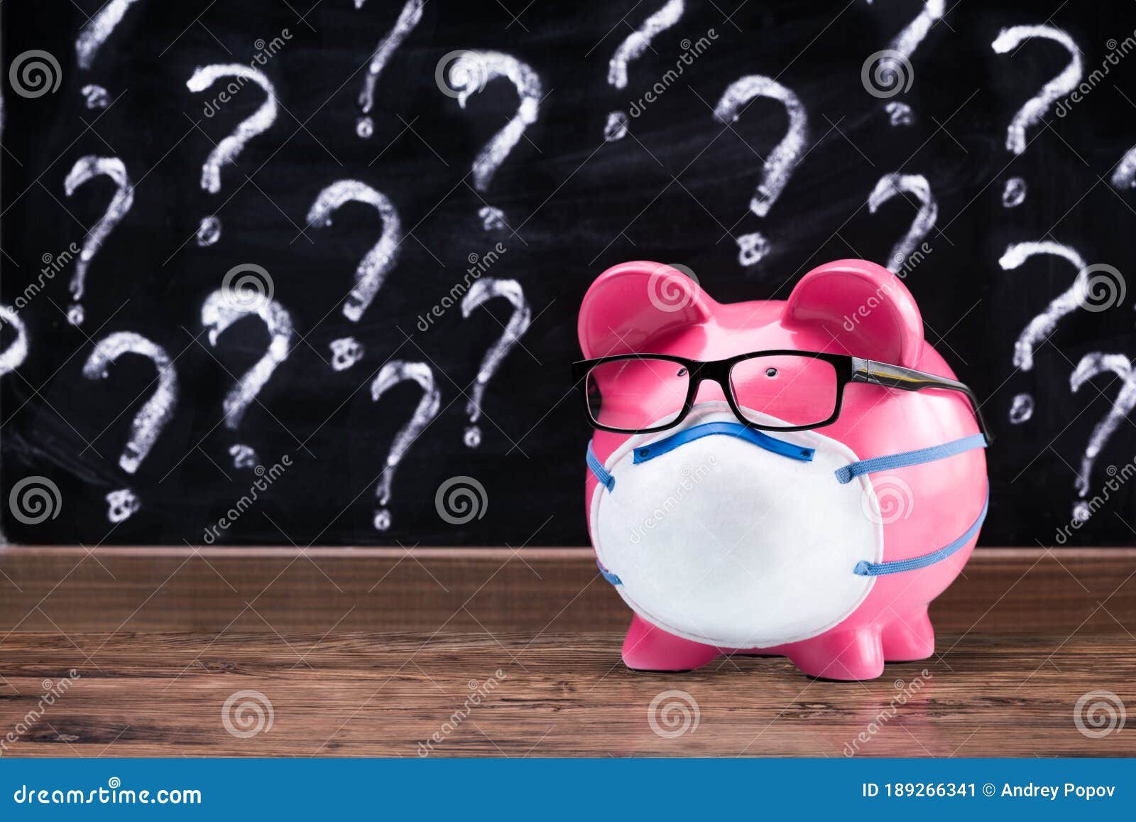 Piggy Bank in Face Mask stock image. Image of coronavirus - 189266341
