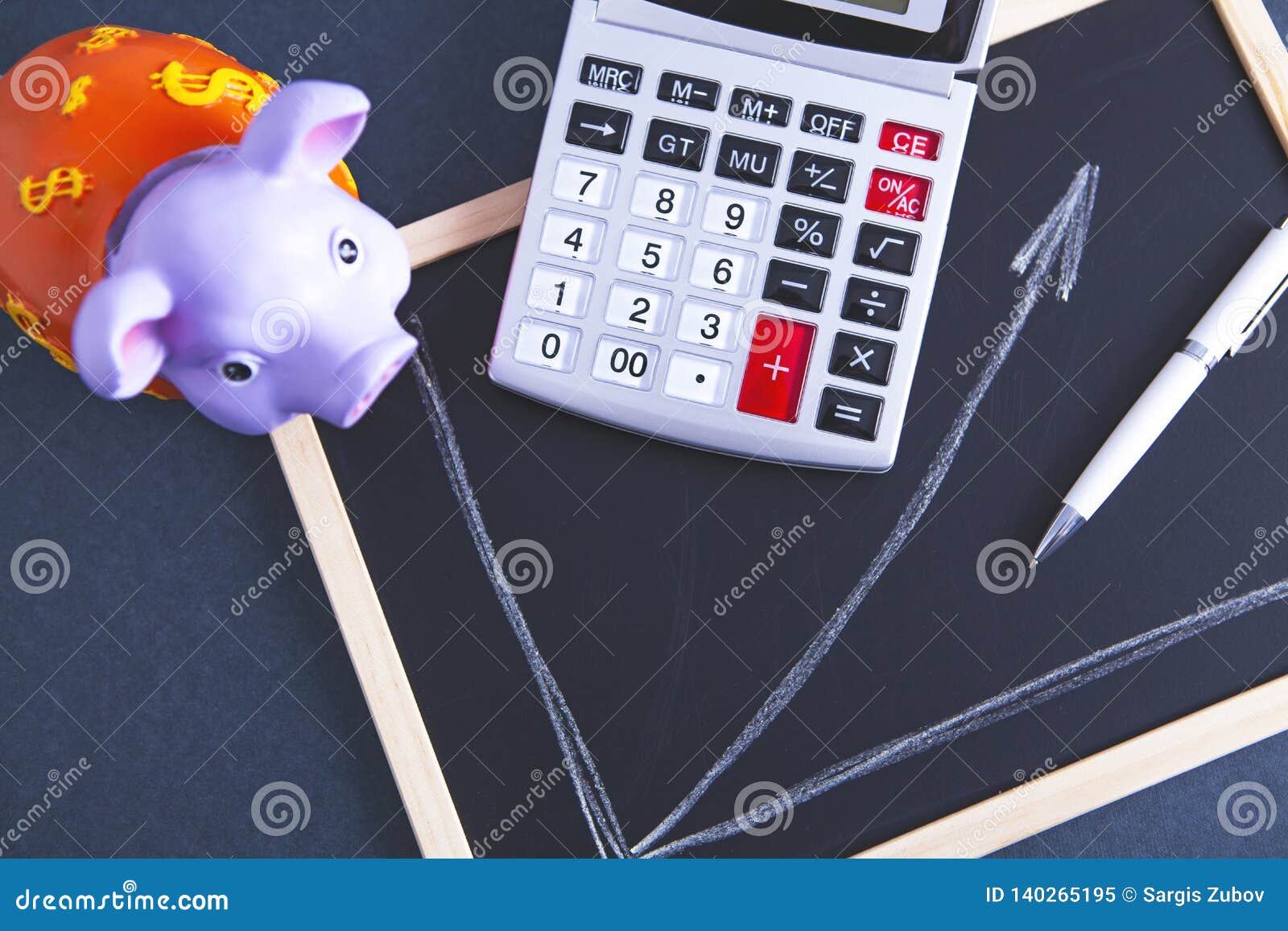 Piggy bank growth chart stock image. Image of chart - 140265195