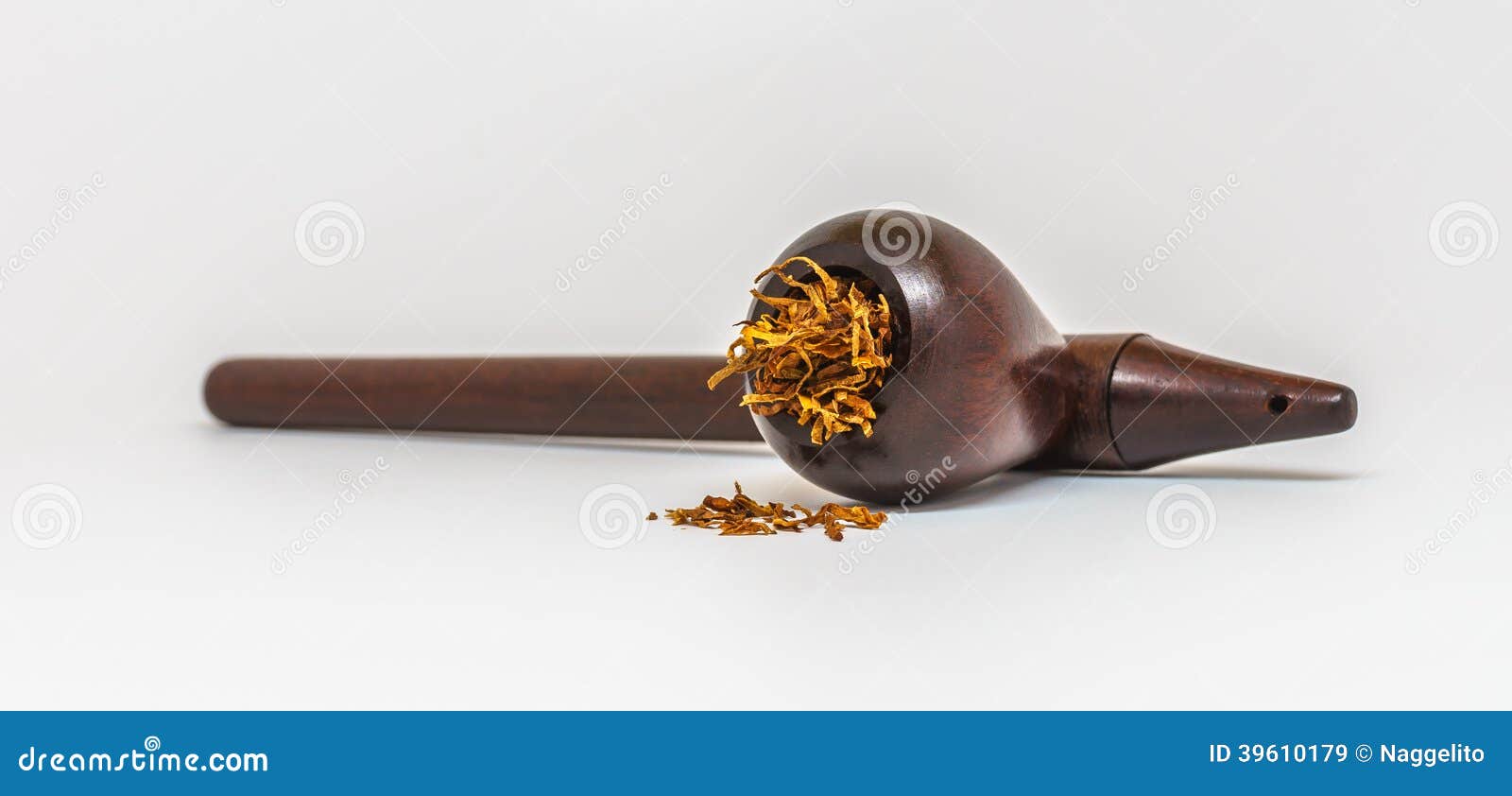 Pijp stock afbeelding. Image of pijp, tabak, geïsoleerd - 39610179