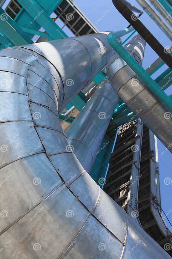 Pijpleiding stock foto. Image of kromme, cilinder, pijp - 24584036