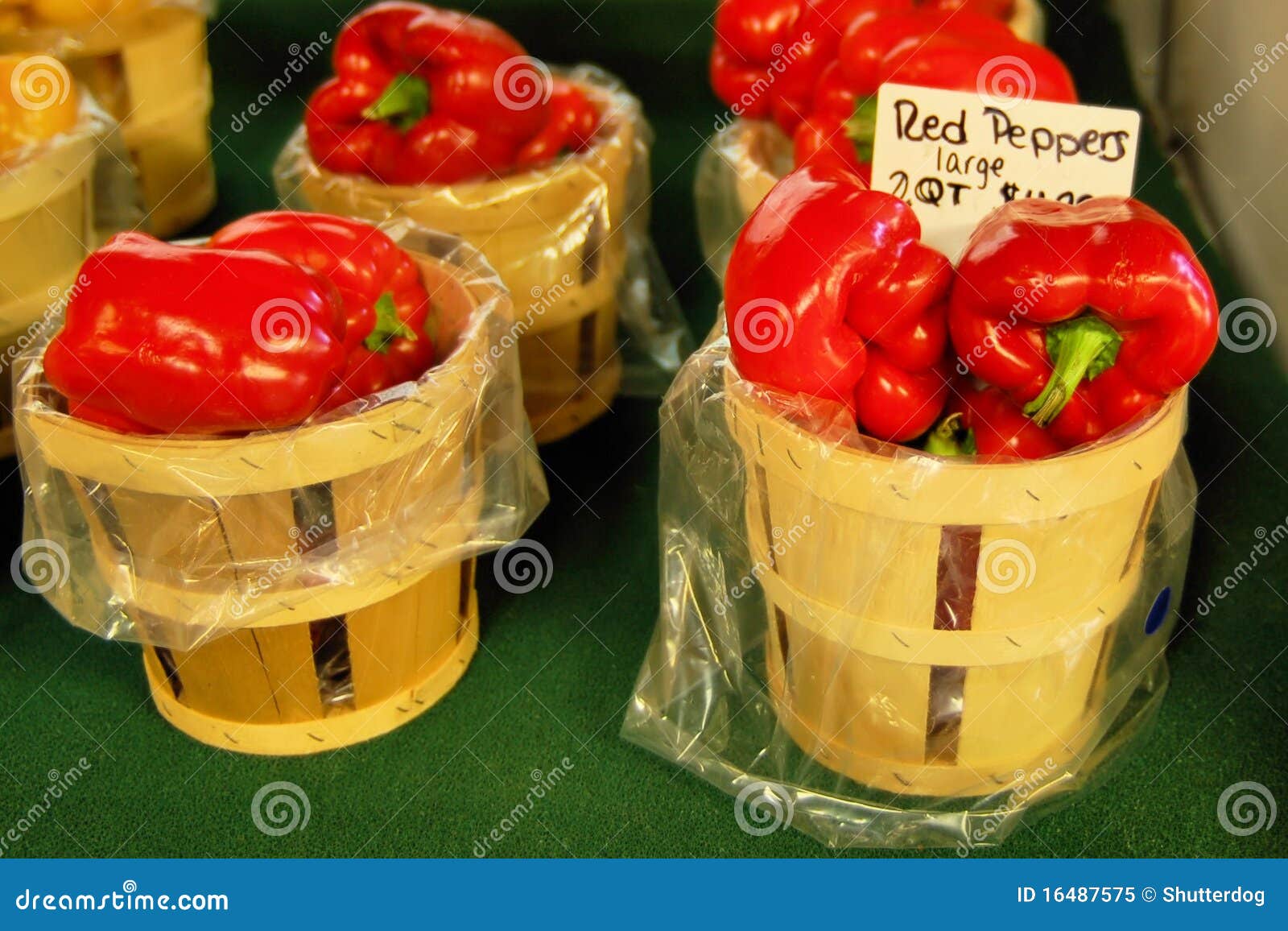 Pik van Peper stock afbeelding. Image of najaar, snack - 16487575