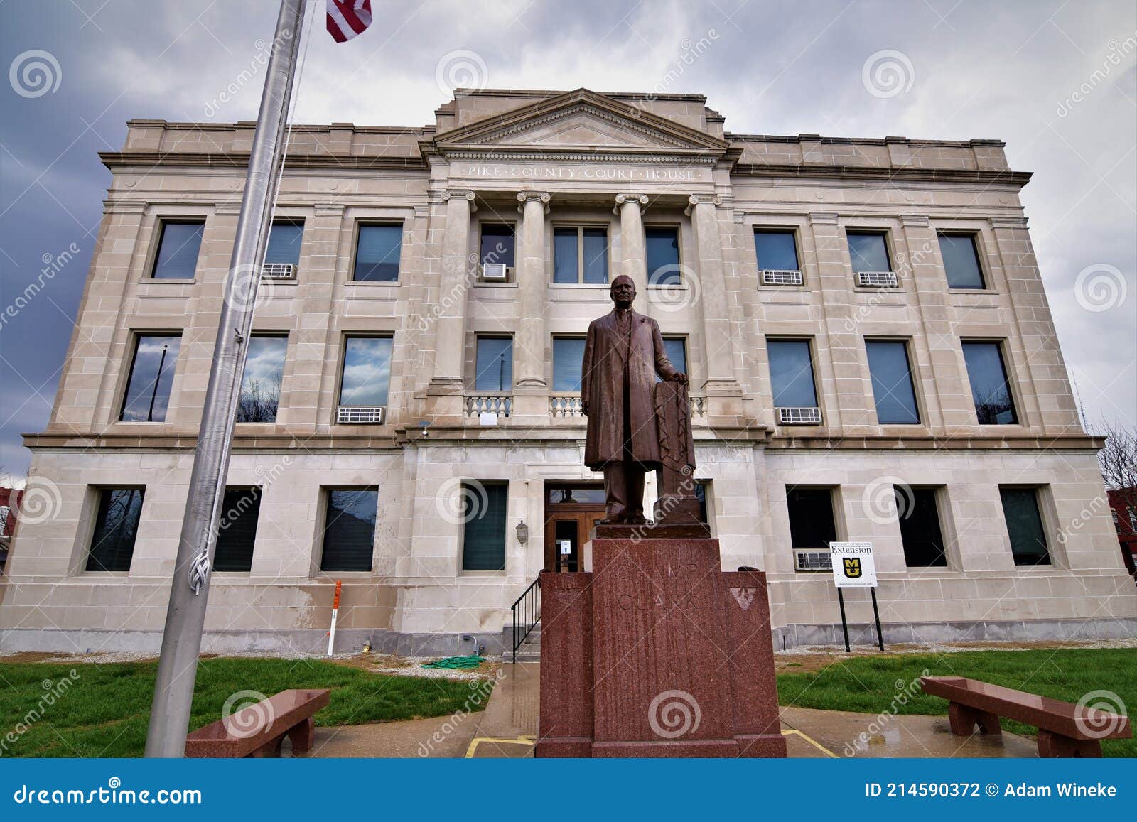 Pike county MO courthouse stock photo. Image of legal - 214590372