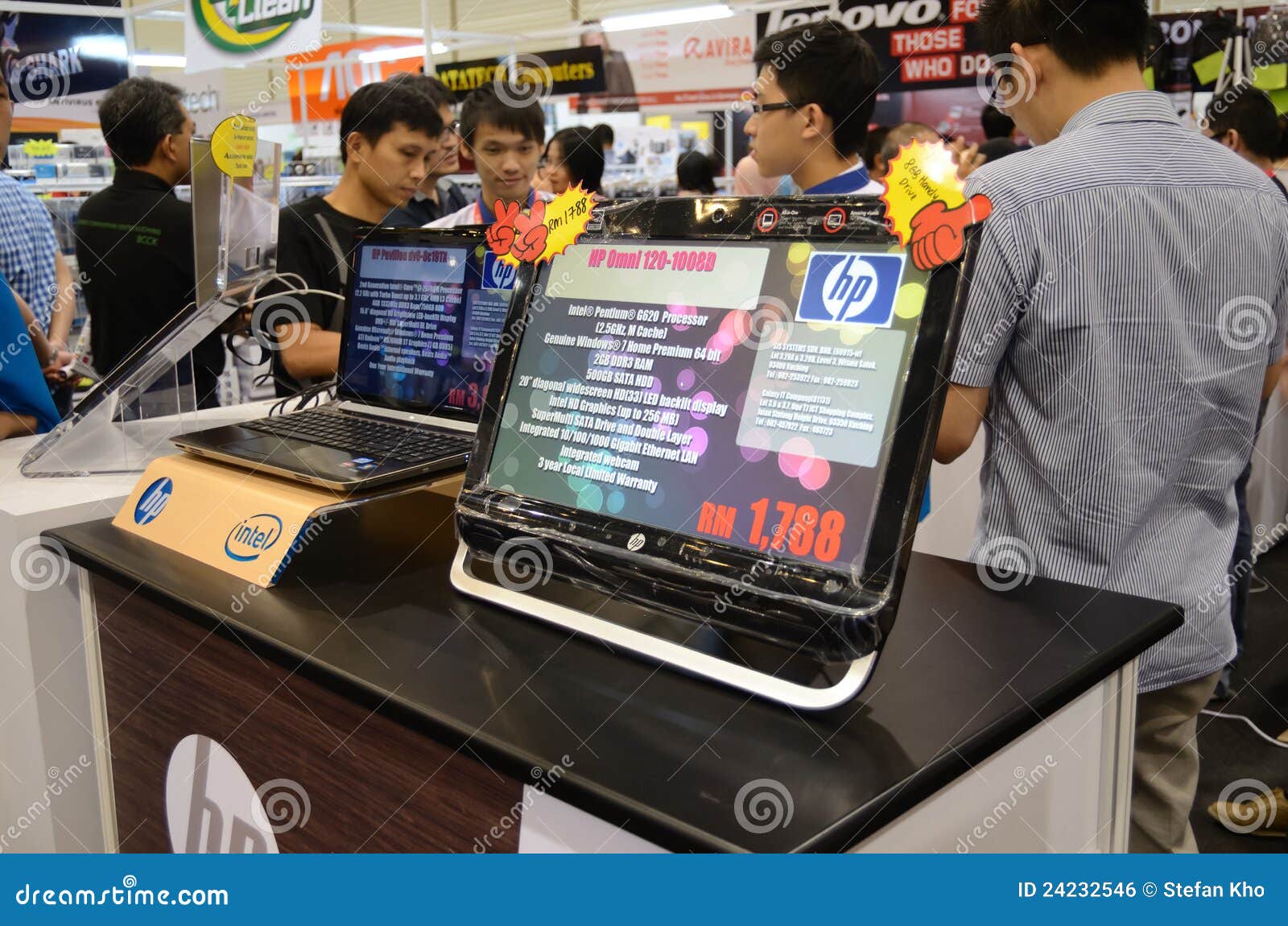 Pikom Pc Fair 2012 editorial photo. Image of desktop - 24232546