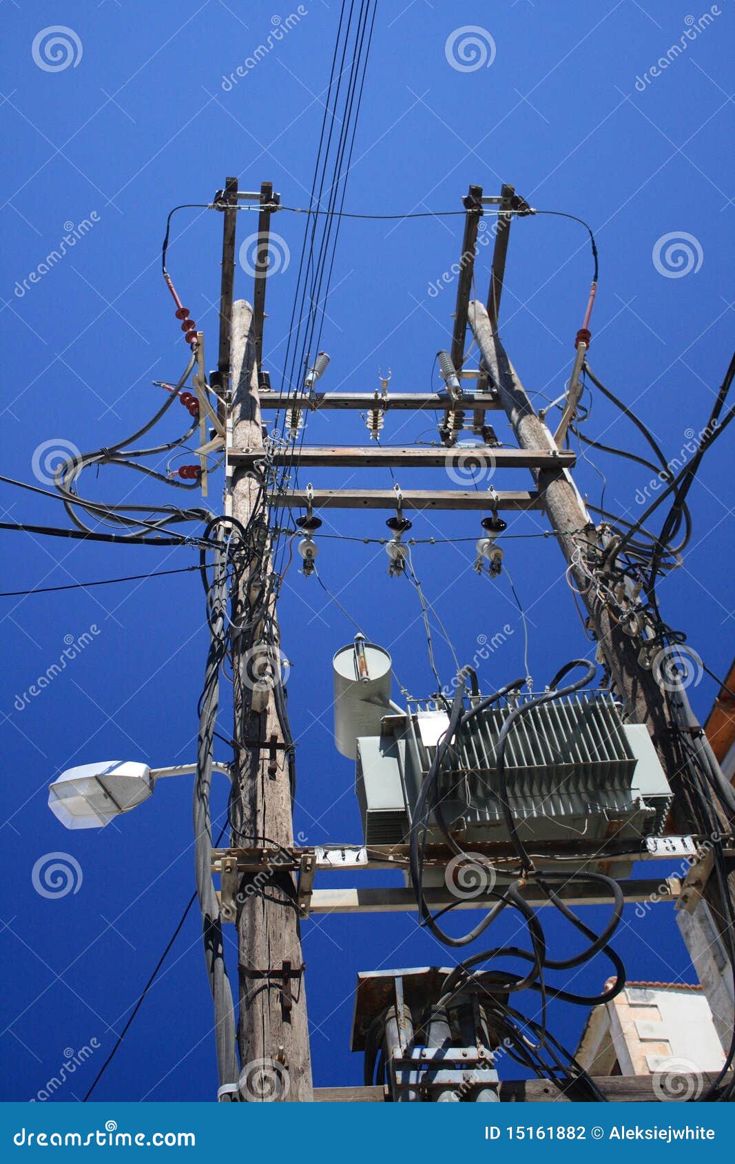 Pilón de la electricidad foto de archivo. Imagen de industrial - 15161882