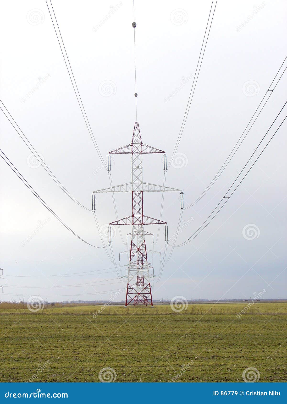 Pilón de la electricidad imagen de archivo. Imagen de rejilla - 86779