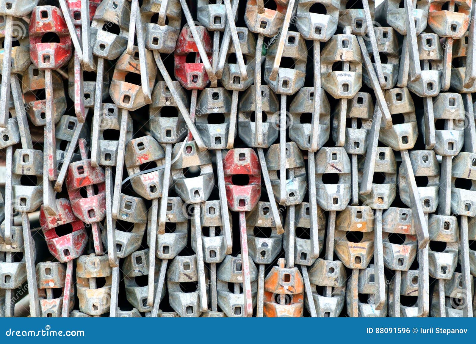 Pila De Los Componentes Del Duraluminio Foto de archivo - Imagen de ...