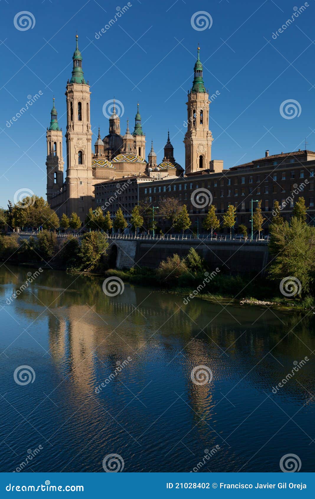 The Pilar stock photo. Image of destiny, urban, view - 21028402