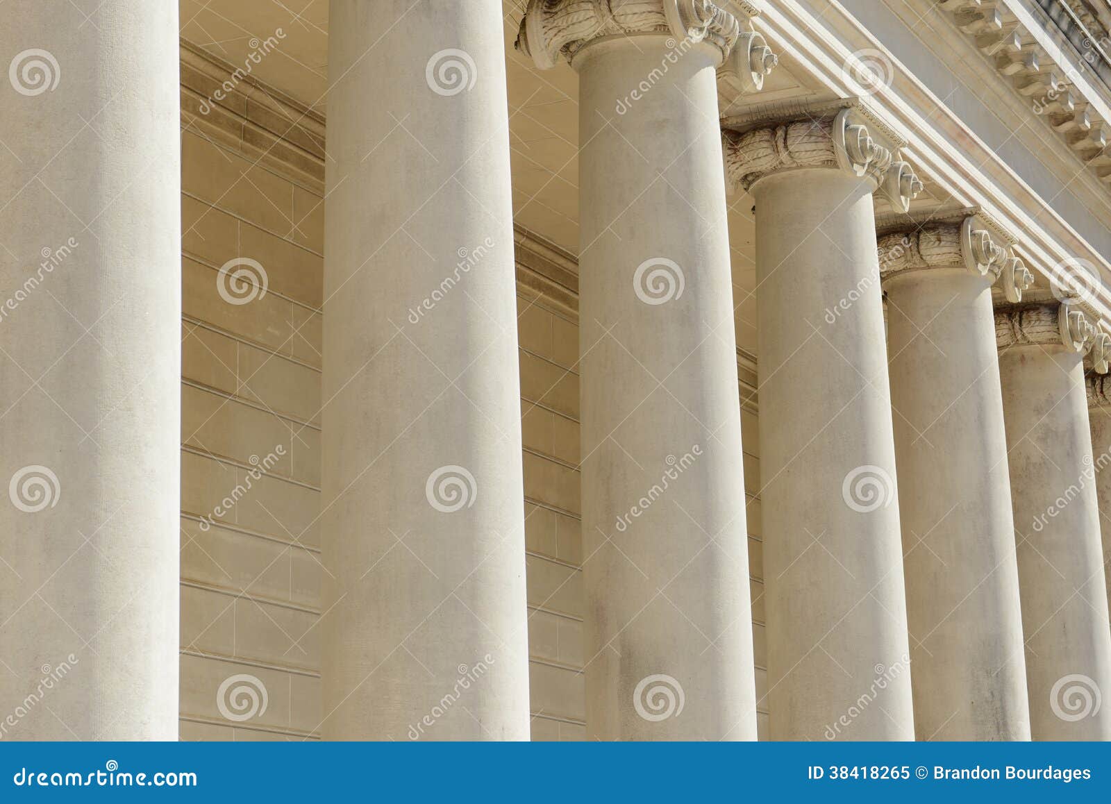 Pilares imagen de archivo. Imagen de edificio, academia - 38418265