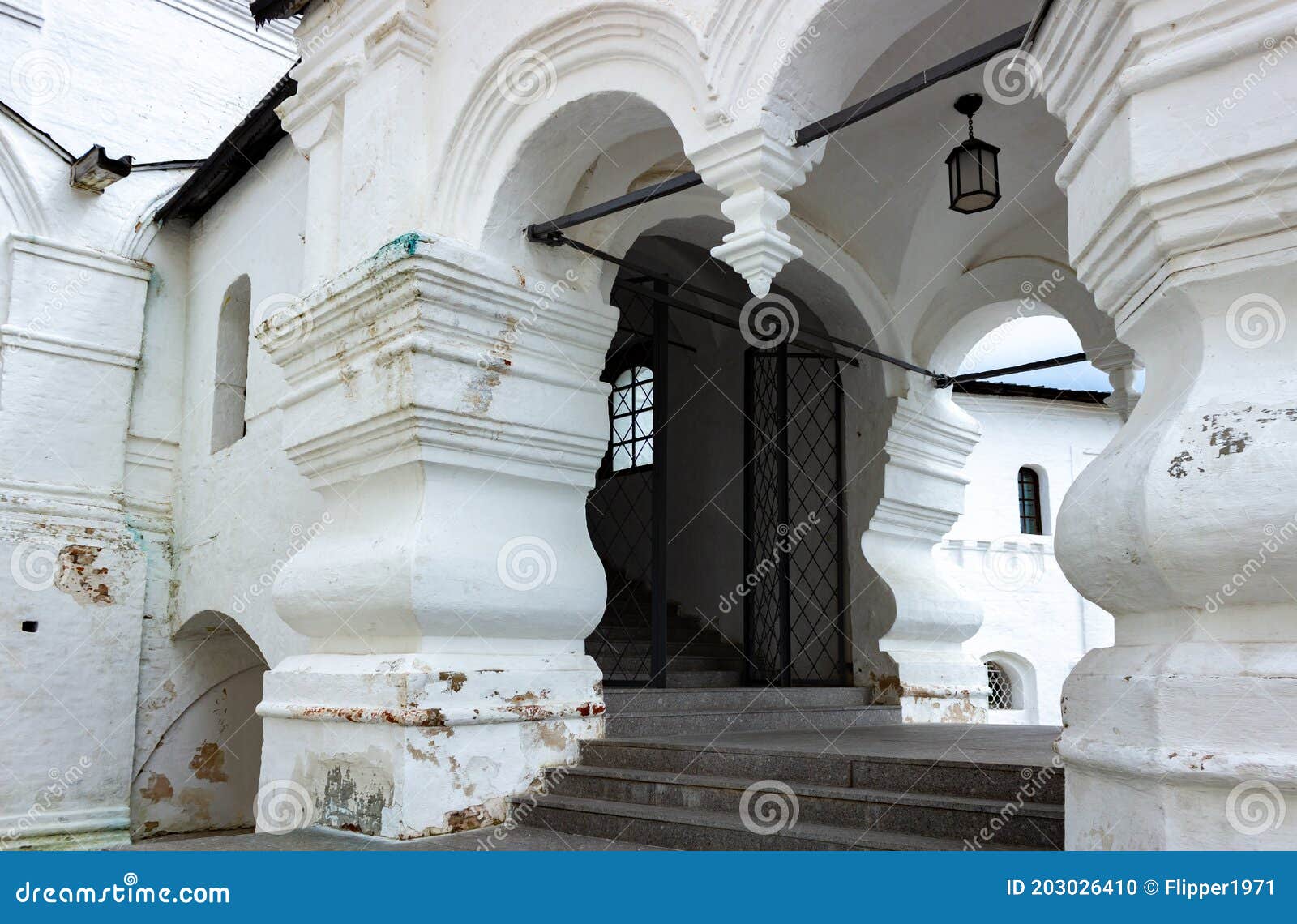 Pilasters, Cornices and Capitals - Architectural Elements and ...