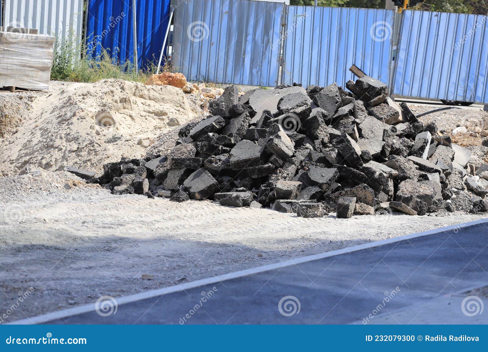 Pile of Asphalt Road Surface Stock Photo - Image of spitch, material ...