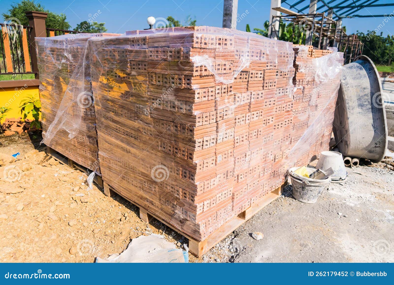 Pile of Bricks for Construction , Group of Bricks Square Construction ...