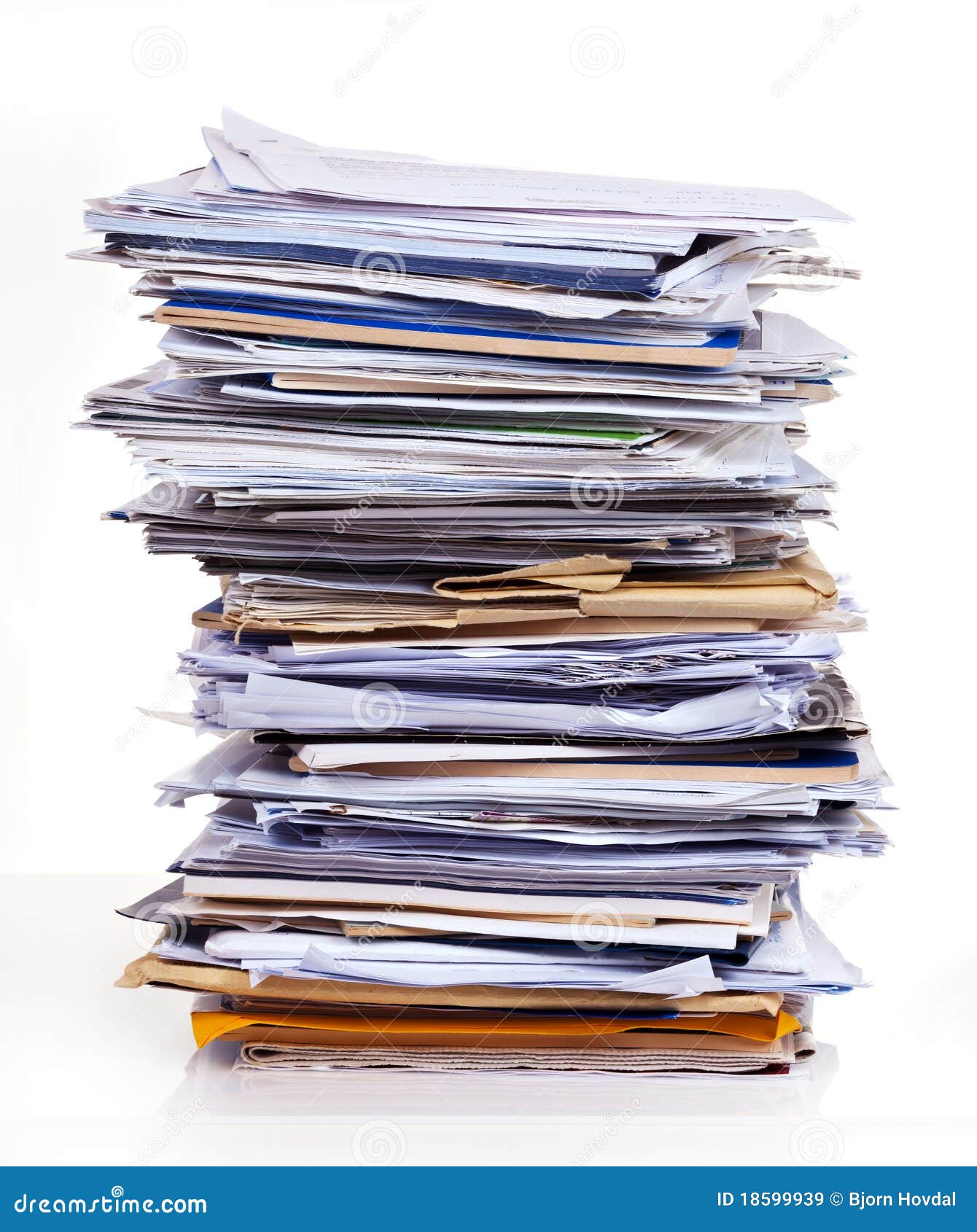Pile de documents image stock. Image du cheville, fichiers - 18599939
