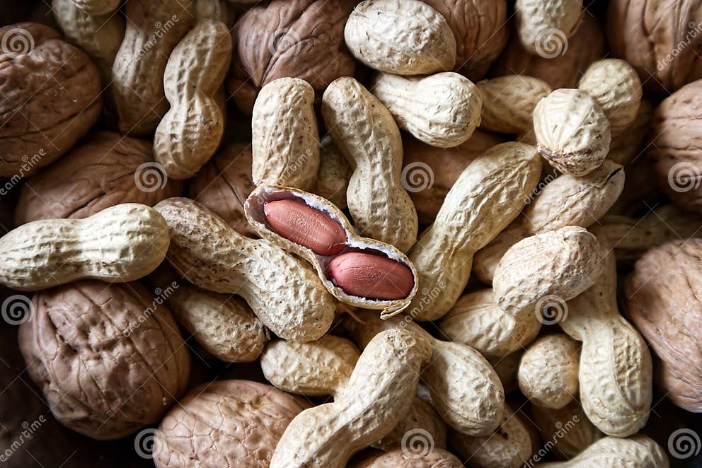 Pile De Noix Et D'arachides. Concept De Texture Alimentaire Photo stock ...