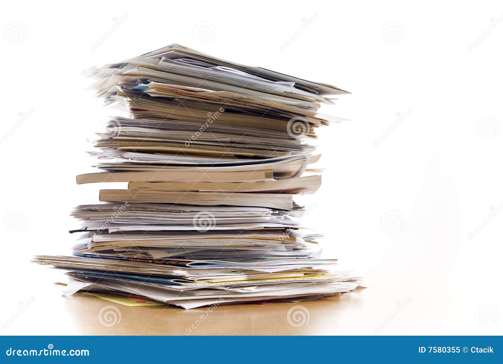 Pile de papiers image stock. Image du fichiers, presse - 7580355