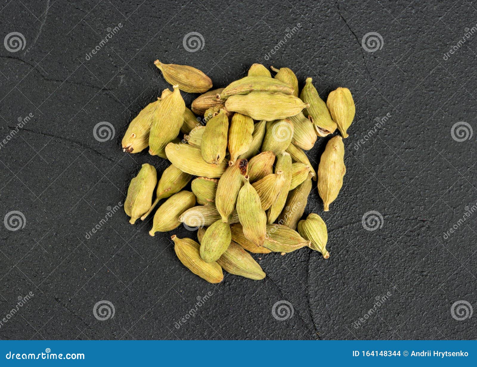 Pile dry cardamom stock photo. Image of condiment, cuisine - 164148344