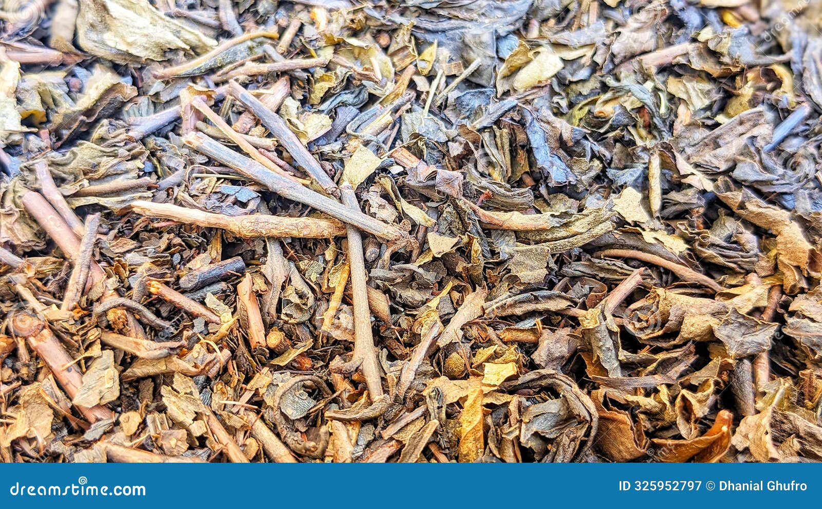 Pile of Dry Tea Leaves, Indonesian Tea Stock Image - Image of pile ...