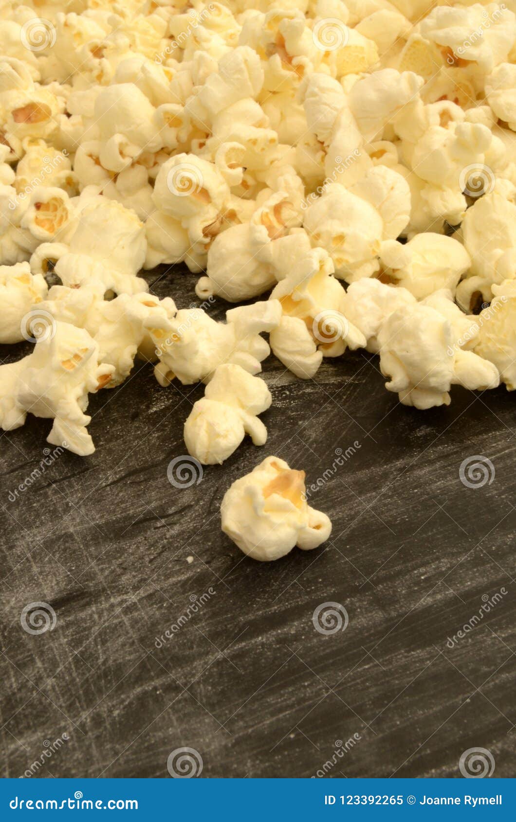 Pile of Freshly Cooked Popcorn Stock Image - Image of popcorn, fresh ...