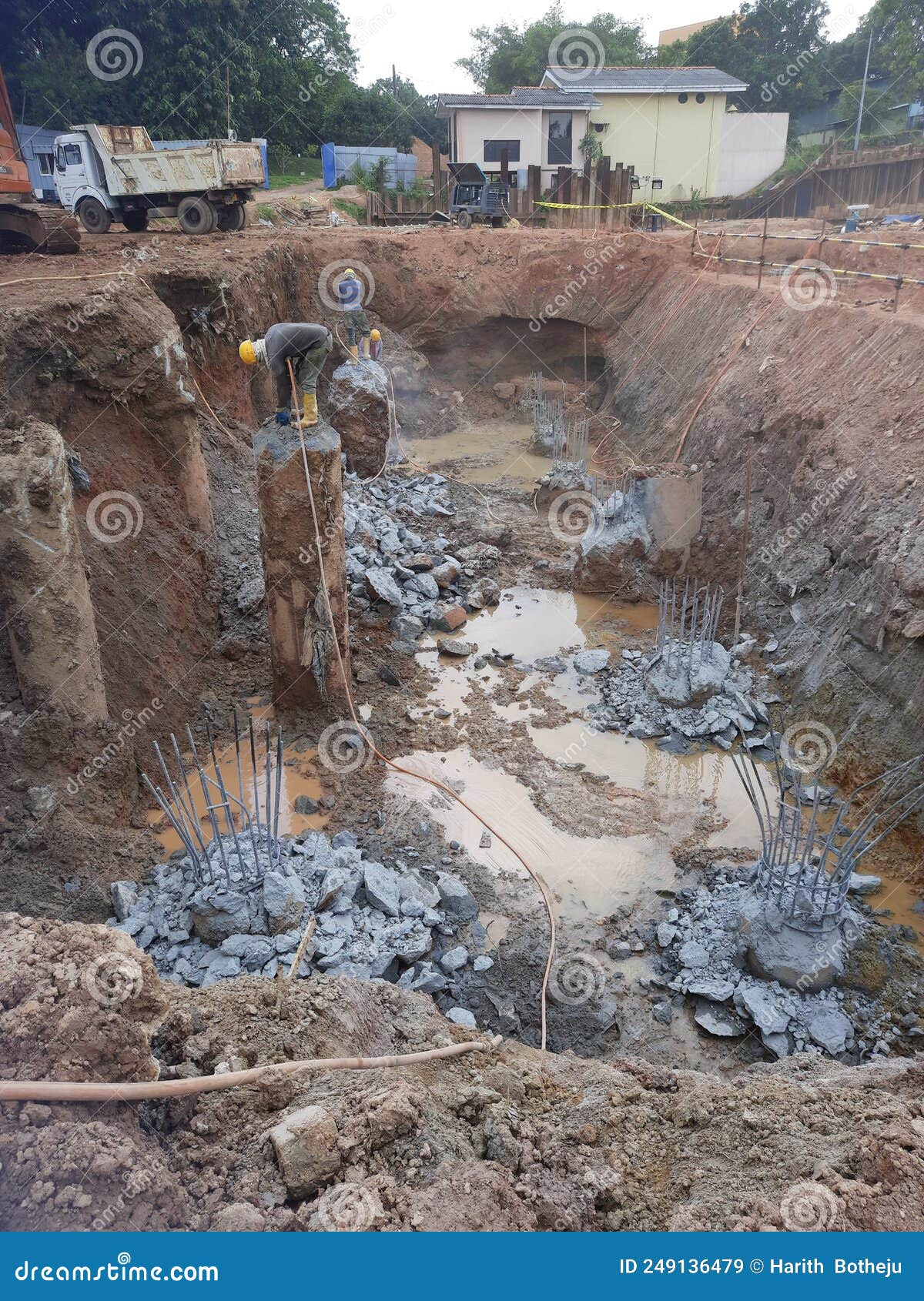 Pile Hacking Construction .an Socketing Hard Rock and Wether Rock ...