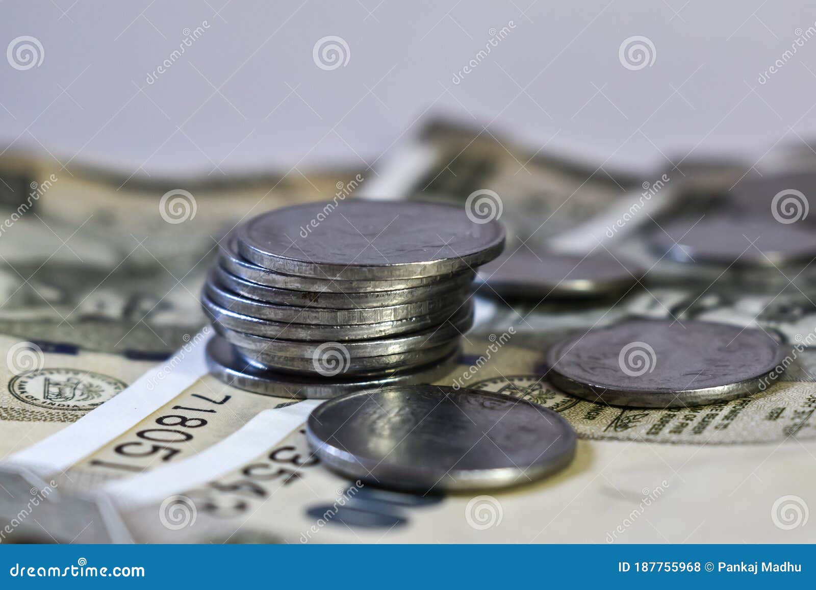 Pile of Indian 500 Rupees Currency Notes and Coins. Selective Focus ...