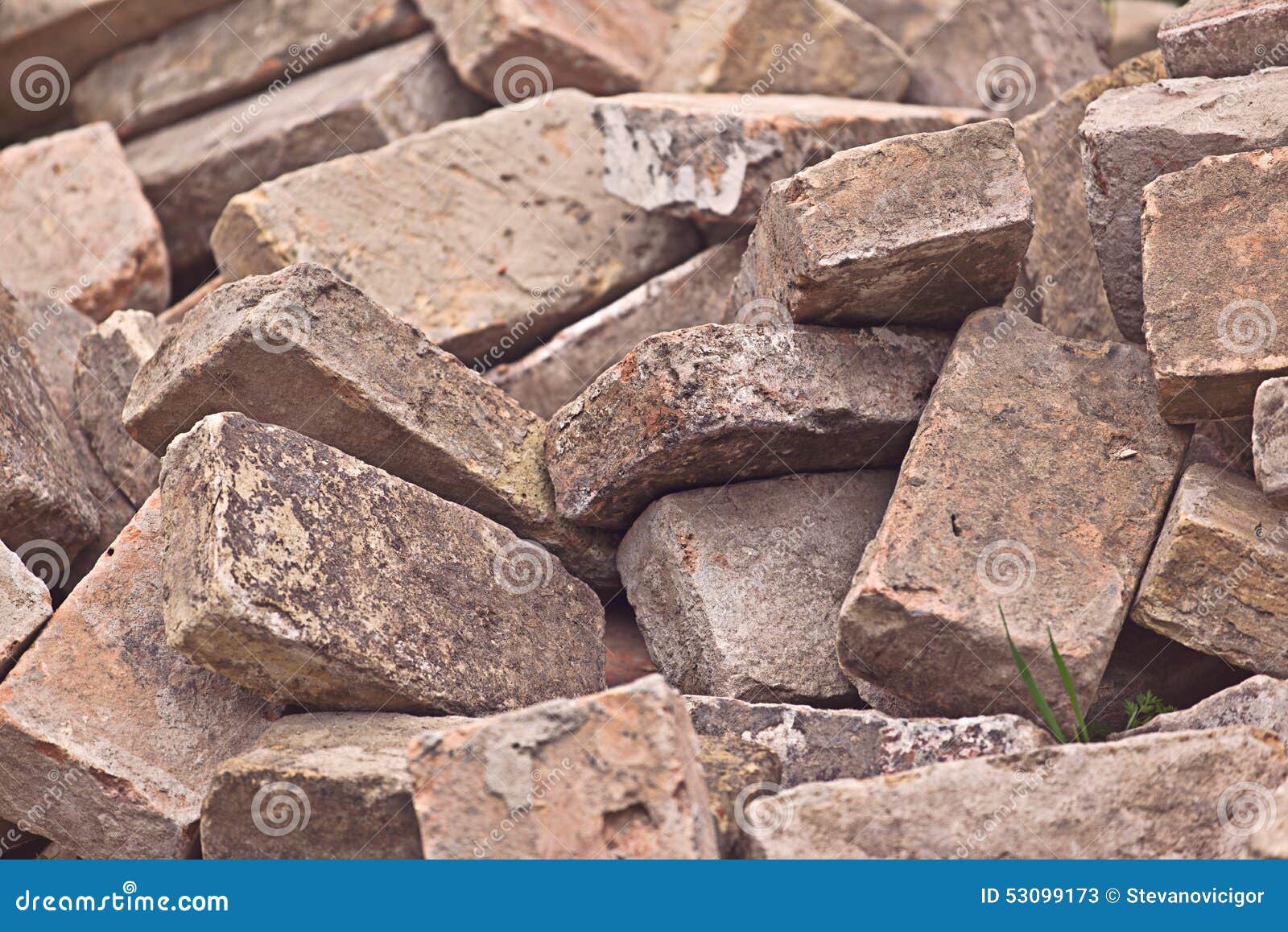 Pile of Old Used Bricks As Construction Material Stock Image - Image of ...