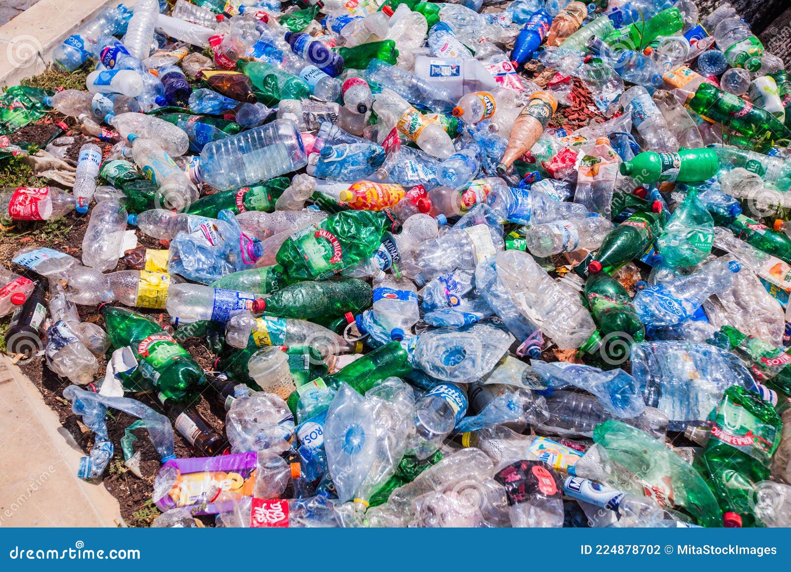 Plastic bottle waste editorial photography. Image of green - 224878702
