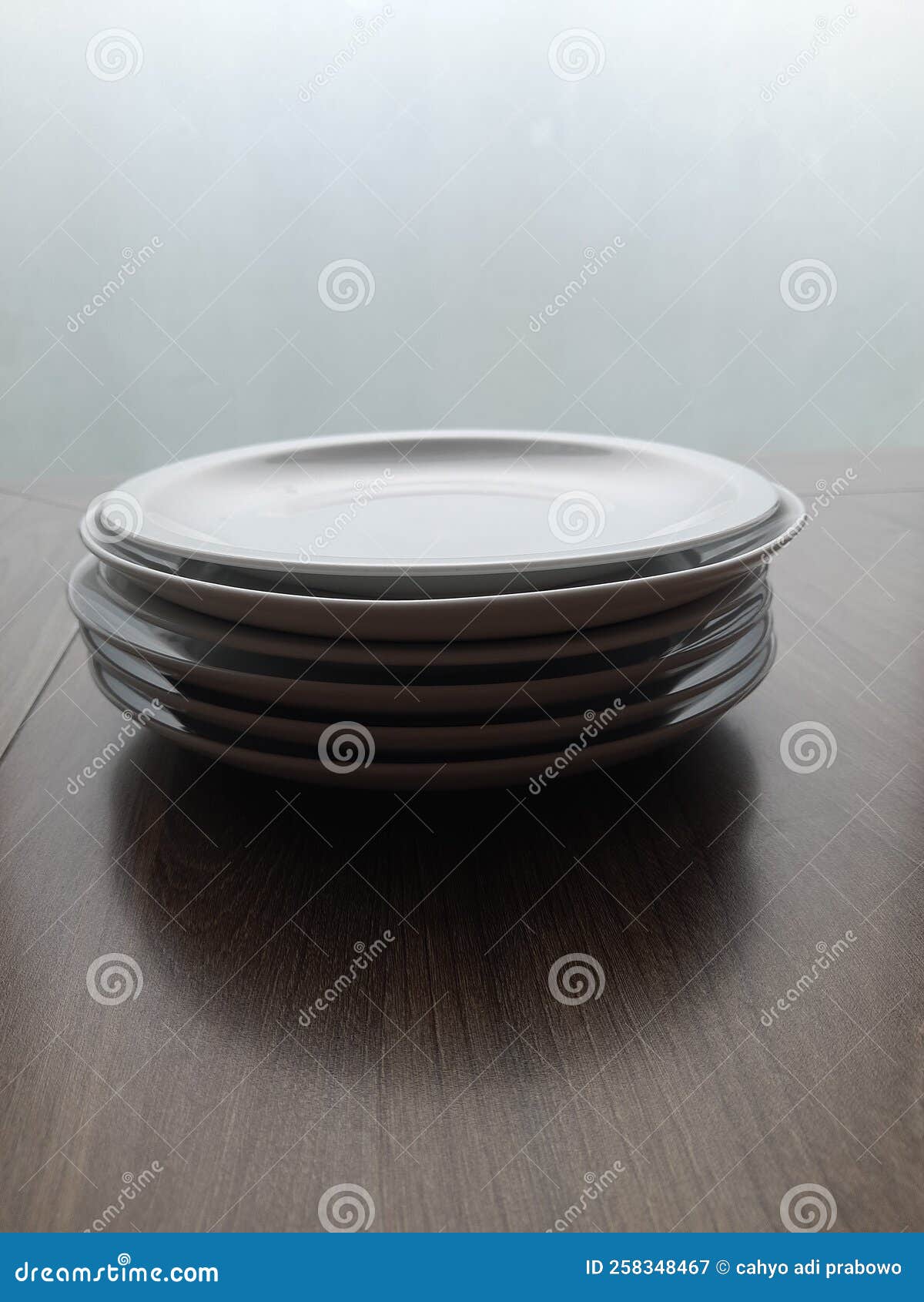 Pile of Plates on the Table Stock Image - Image of prepare, party ...