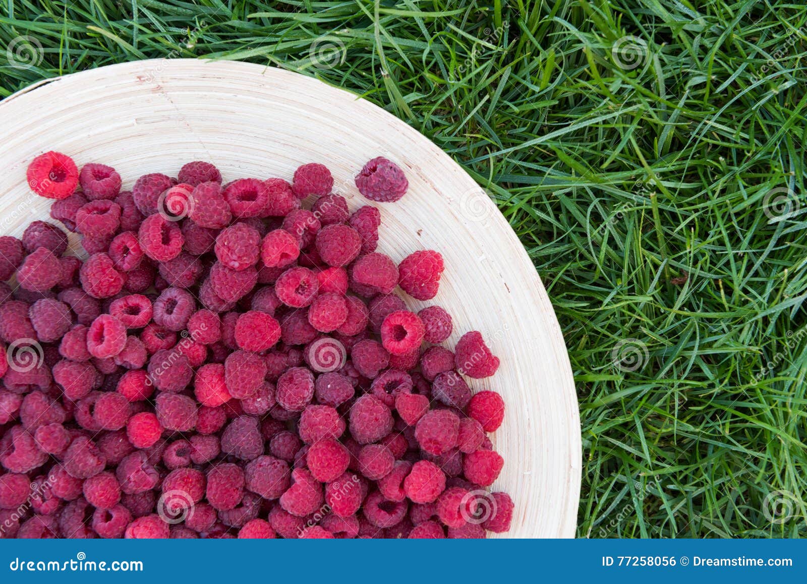 Pile of Raspberries in a Bowl Stock Photo - Image of hurtleberry ...