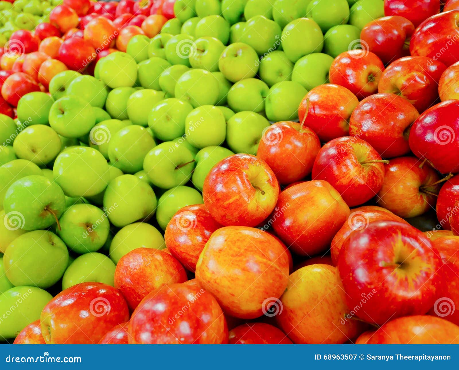 Pile of Red and Green Apples Stock Image - Image of heaps, organic ...