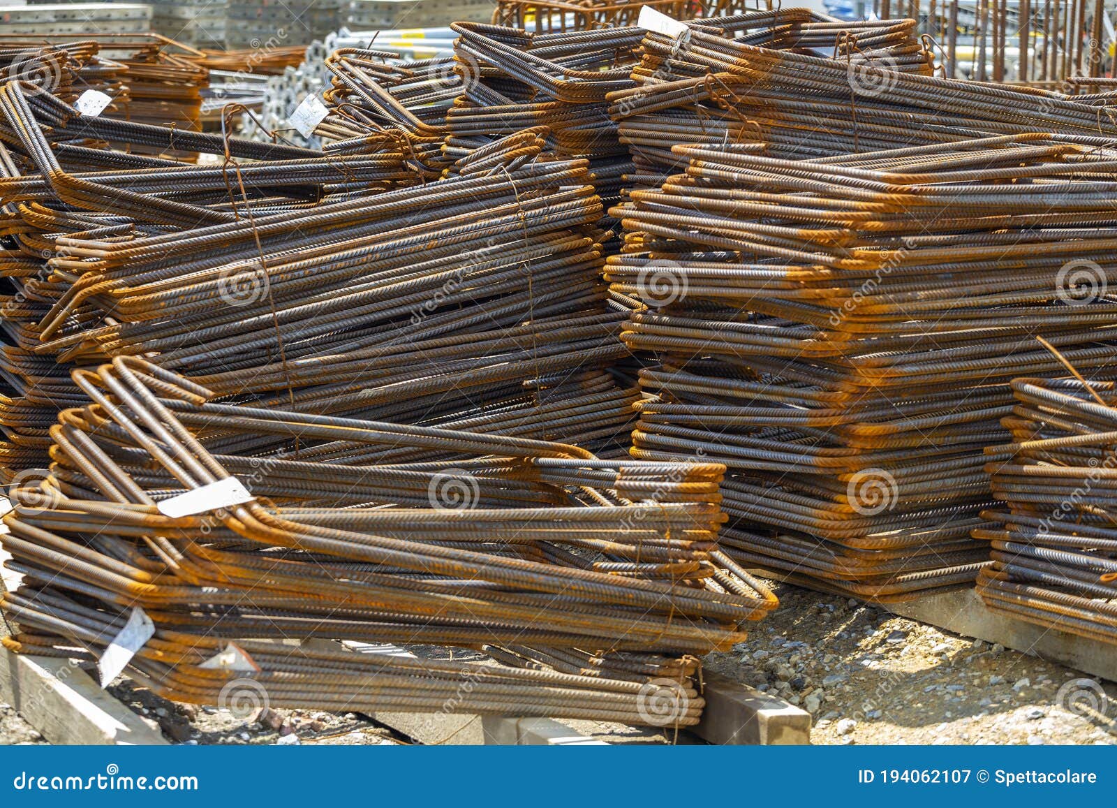 Pile of Reinforcing Steel Rectangular Links Stock Image - Image of ...