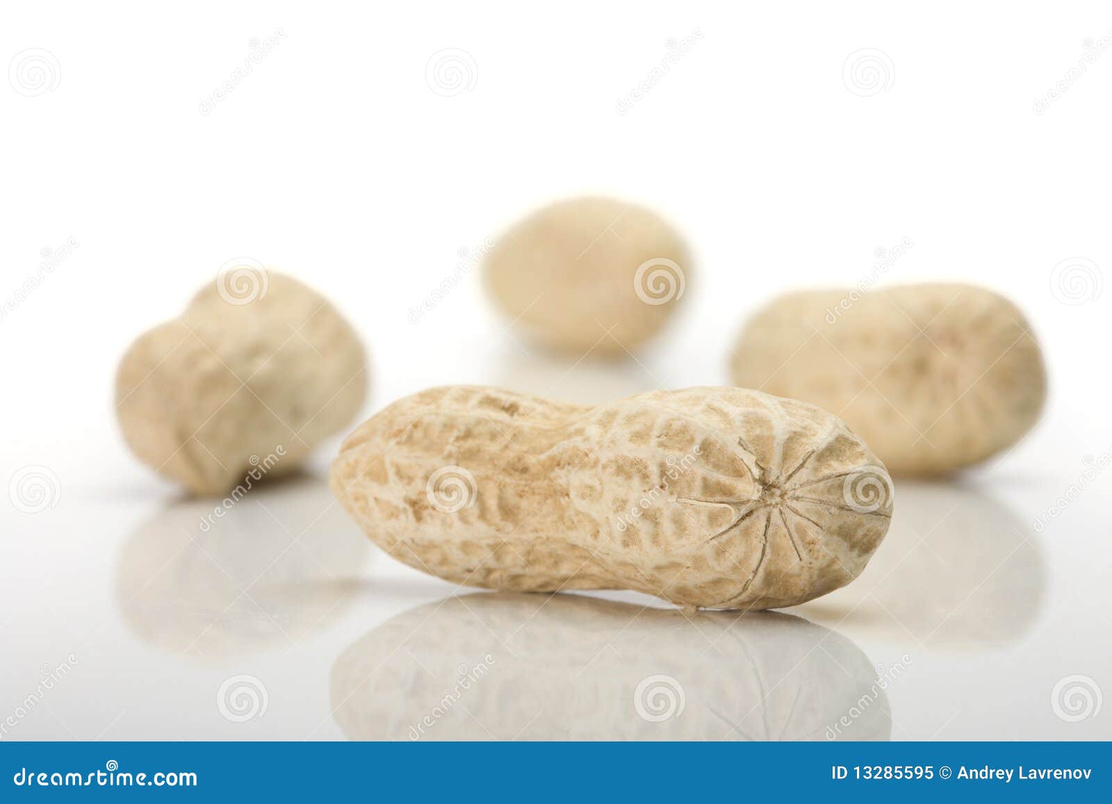 Pile of ripe crude peanuts stock image. Image of dried - 13285595